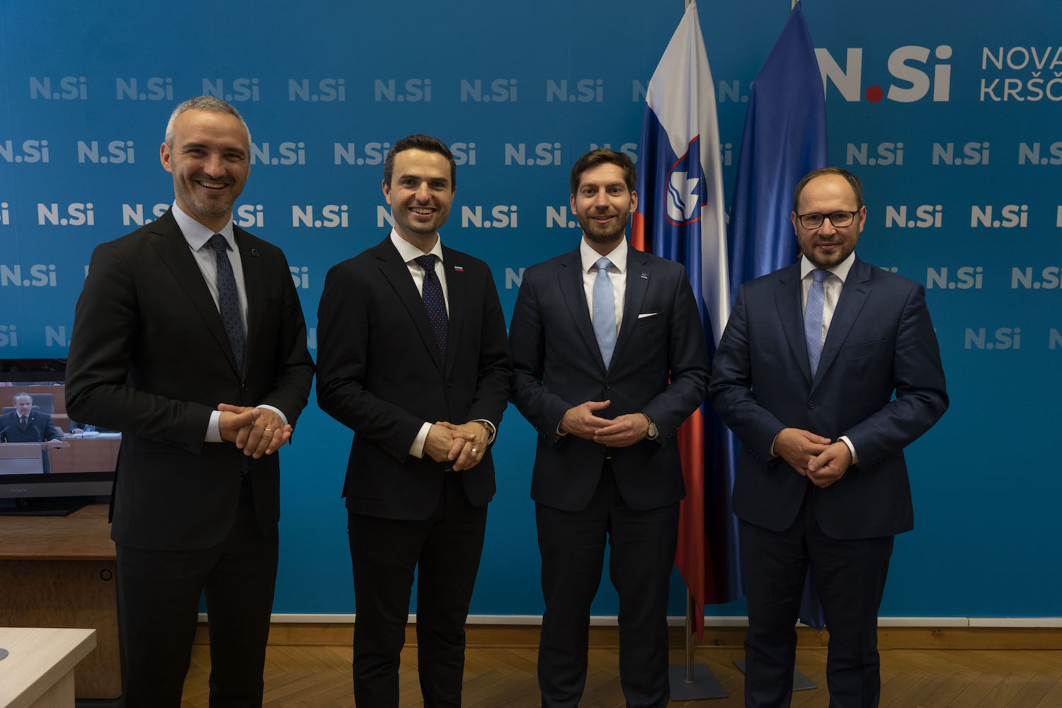 MARK BORIS ANDRIJANIČ POSTAL MINISTER ZA DIGITALNO PREOBRAZBO – Nova ...