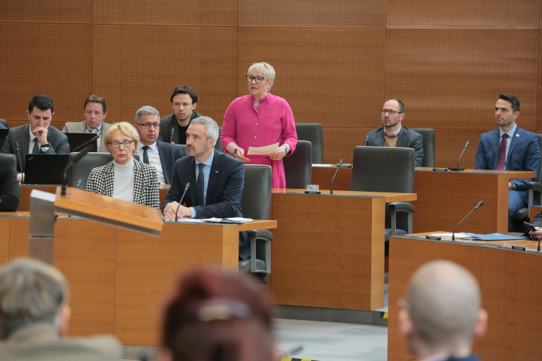 IVA DIMIC OPOMNILA PREDSEDNIKA VLADE: KDAJ SE BO ZAČELA MODERNIZACIJA ...